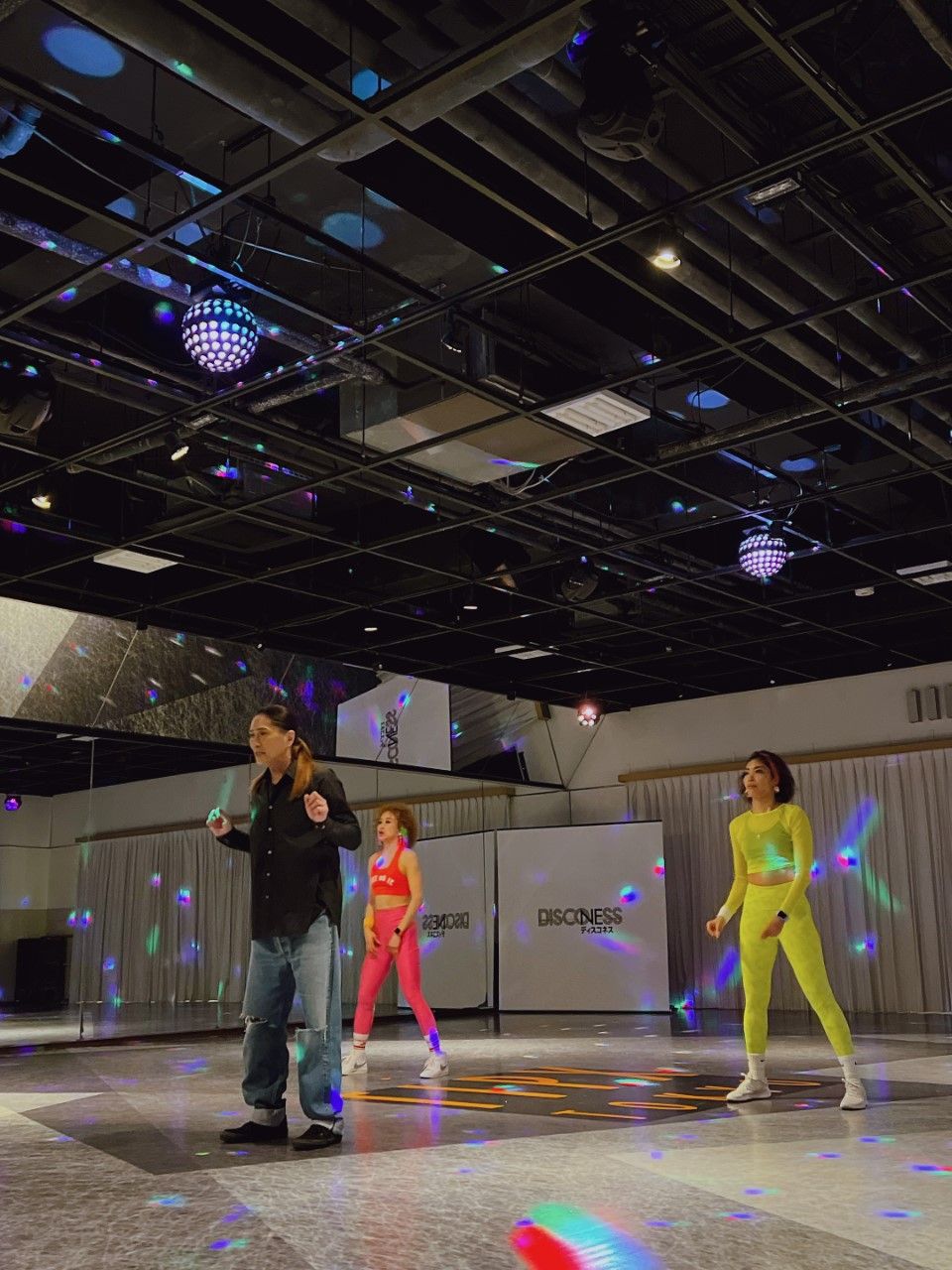 画像・写真｜TRF SAM「61歳、15歳で出会ったダンス一筋に。ディスコが好き過ぎ、家出したことも。父の〈何をやってもいいから、真面目にやれ〉の言葉を胸に」 TRFデビュー30周年 ...